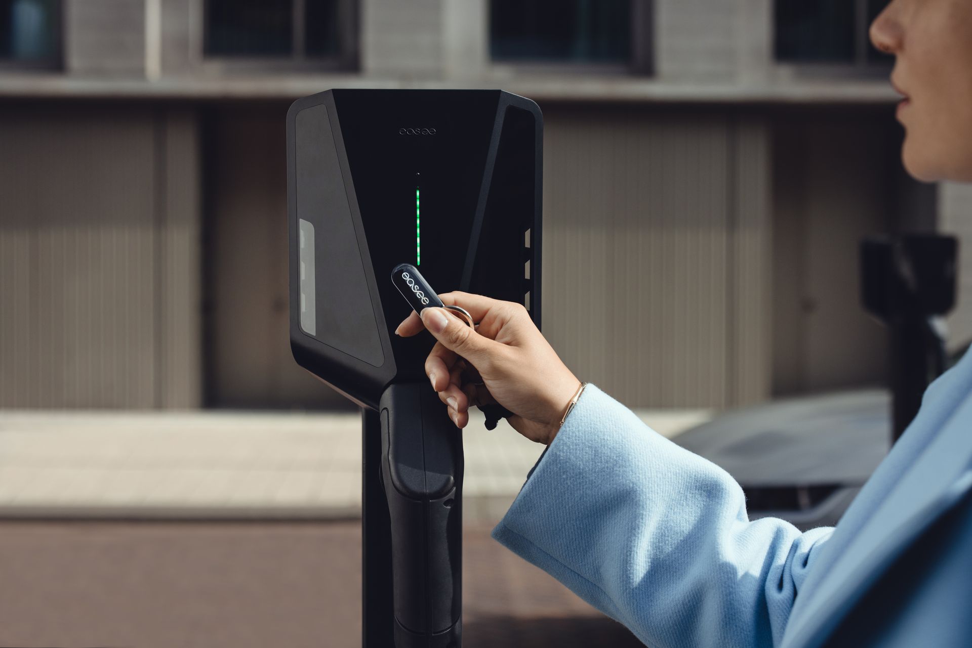 Easee Charge Max - Recharge à domicile avec un compteur MID